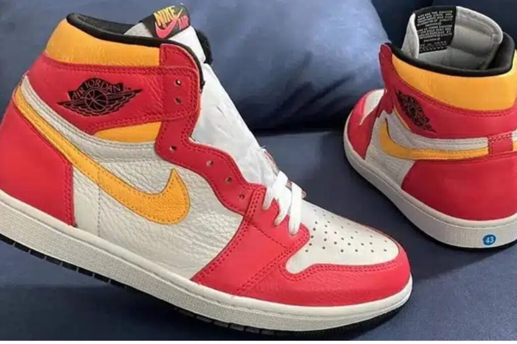 Jordan 1 Retro High OG ‘Light Fusion Red’ - Bùi Store
